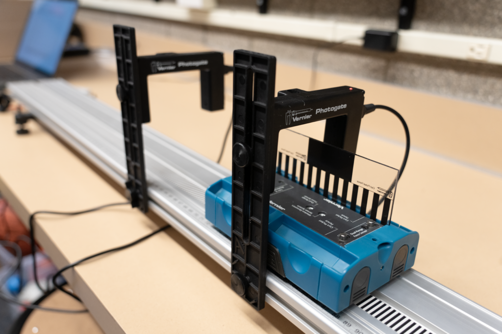 Five Tips for Optimizing Data Collection with Photogates - Vernier